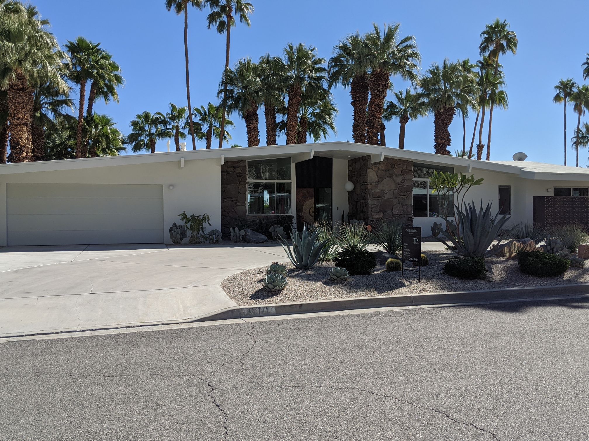 HREG Visits Palm Springs Modernist Architecture Real Estate - 05 ...